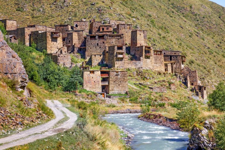 Shatili Jeep Tour - Stronghold Village of Mutso & Hike in Khakhabo ...